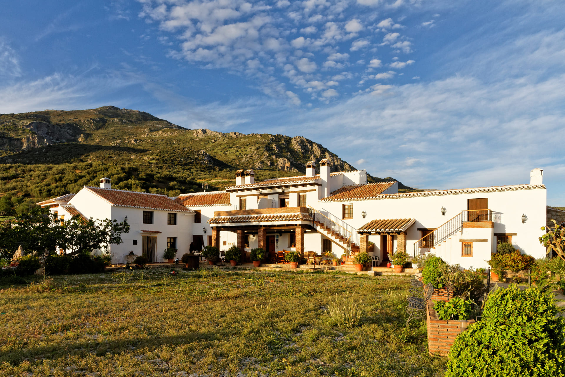 What is an Andalusian cortijo? - La Almazara